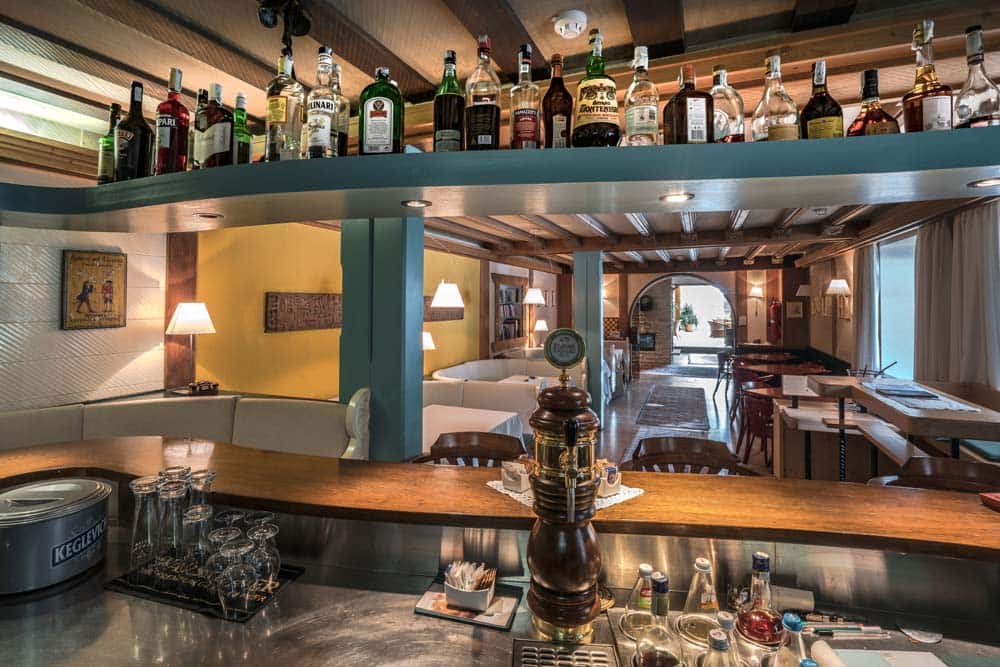 Bar & Conservatory - Hotel & Residence La Villa - Official Site